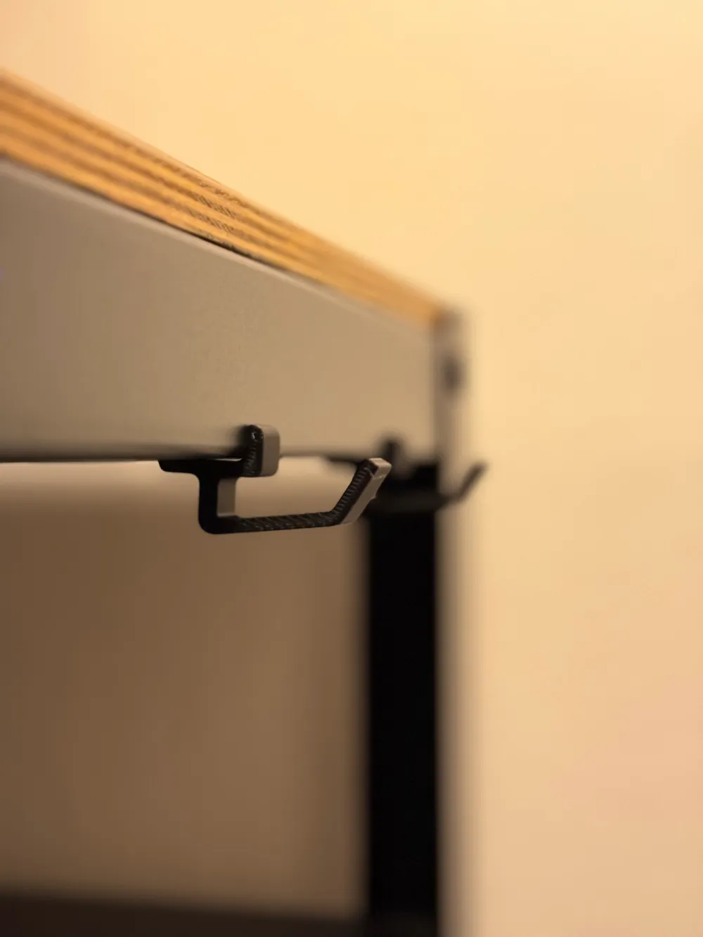 IKEA BROR Work Bench Hook (clippable) by raedically - MakerWorld