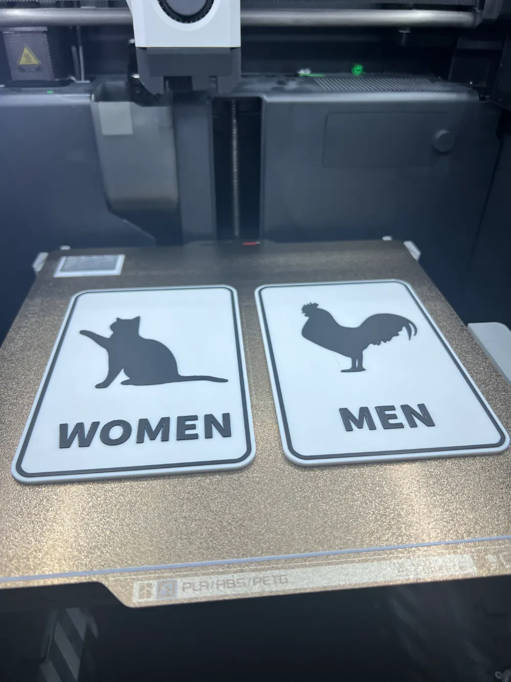 Funny Men and Women Bathroom Signs by 3Dprinting4fun - MakerWorld