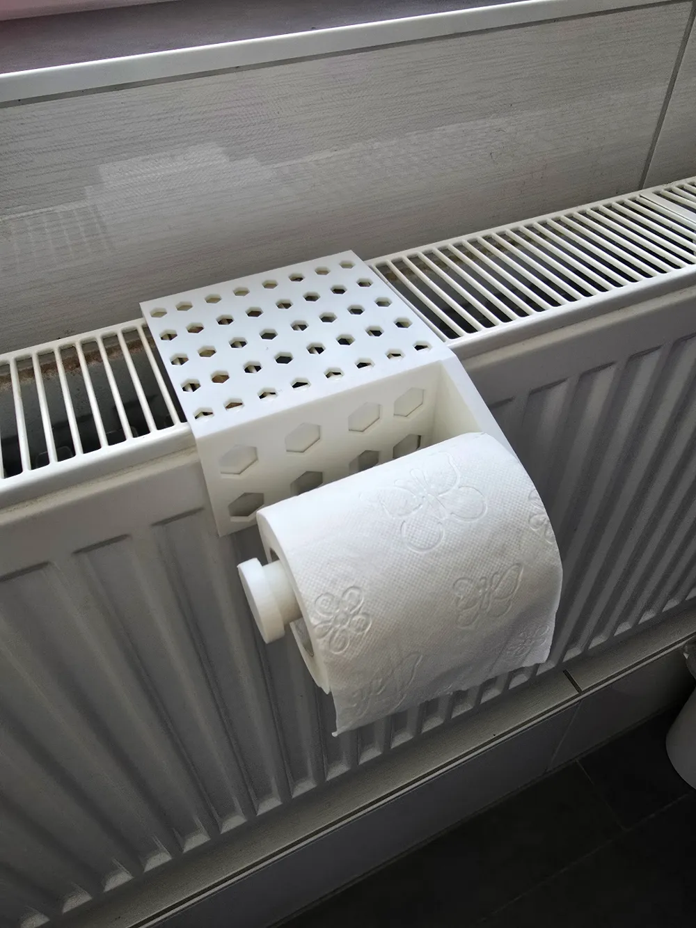 Toilet Paper Holder Radiator by Rdcoon - MakerWorld