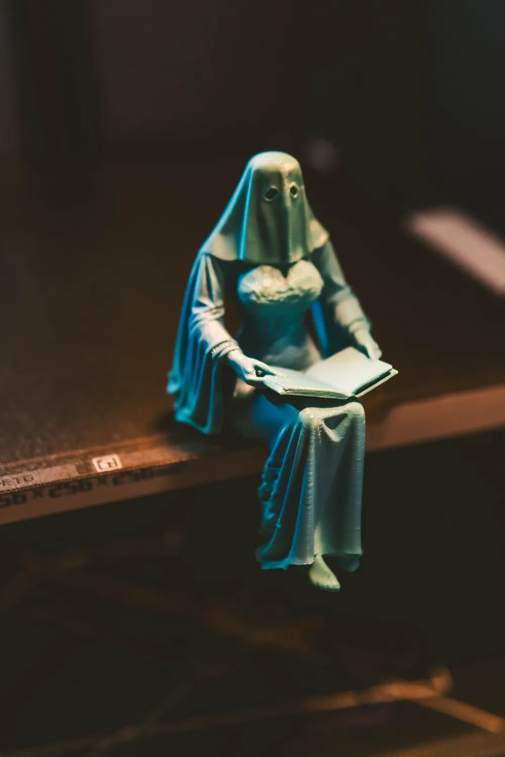 Ethereal Ghost Reader - Free 3D Print Model - MakerWorld