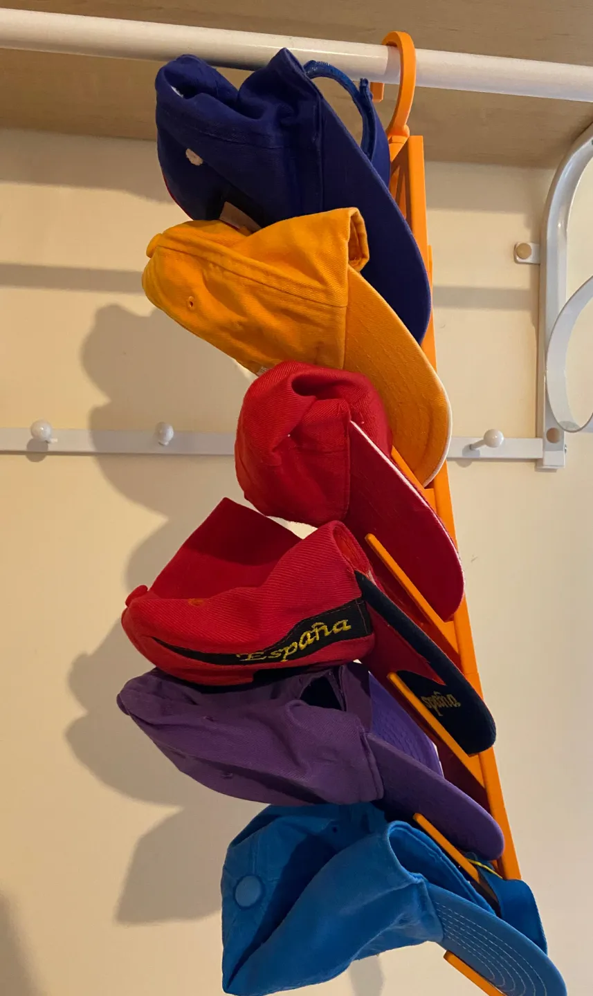 Modular Cap Hanger - Vertical (Stackable) by Colui - MakerWorld