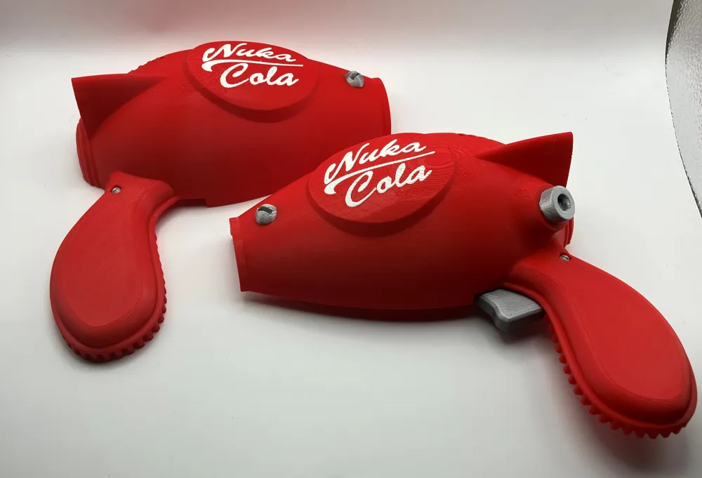 Nuka Cola Thirst Zapper Squirt Gun (from Fallout) by wonderpuddle MakerWorld: Download Free 3D ...