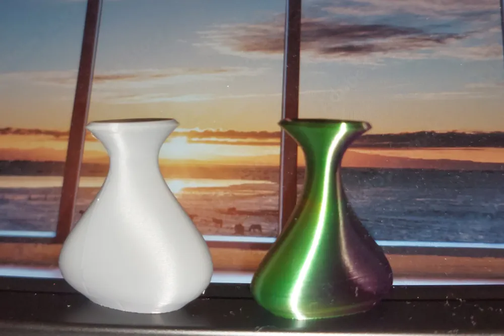 Simple Vase - Free 3D Print Model - MakerWorld