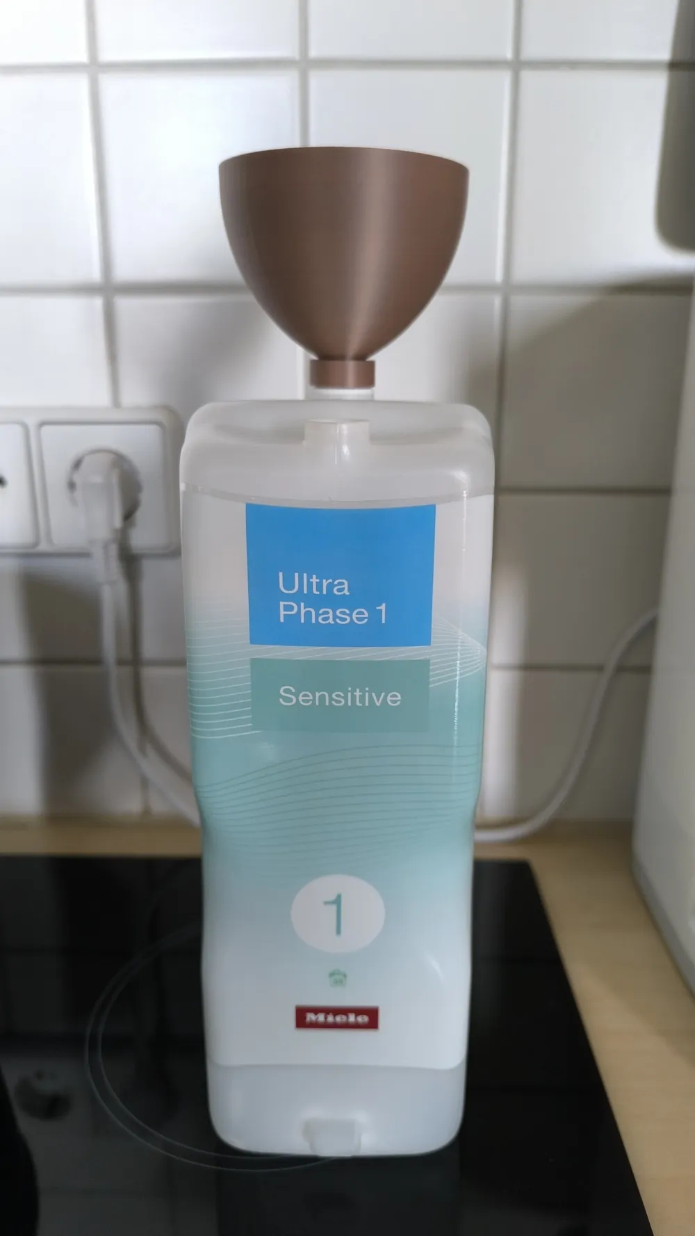 Miele funnel / Liquid Detergent Pouring Aid - Free 3D Print Model ...