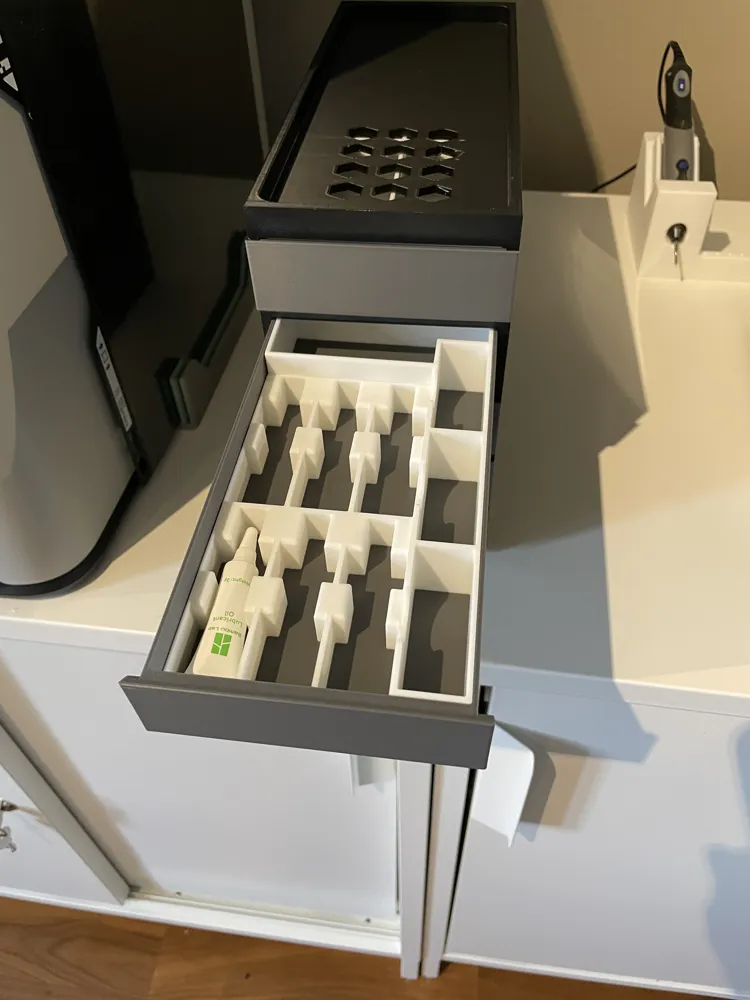 5 Drawer storage Cabinet AMS HT Riser - Expandable by Mikael SWE ...