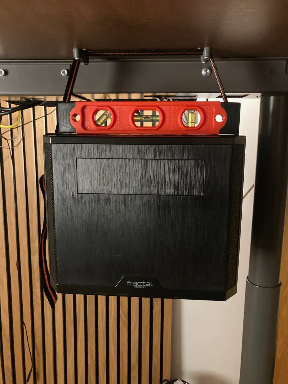 Tiny but strong bracket for under desk PC mounting by jusioa - MakerWorld