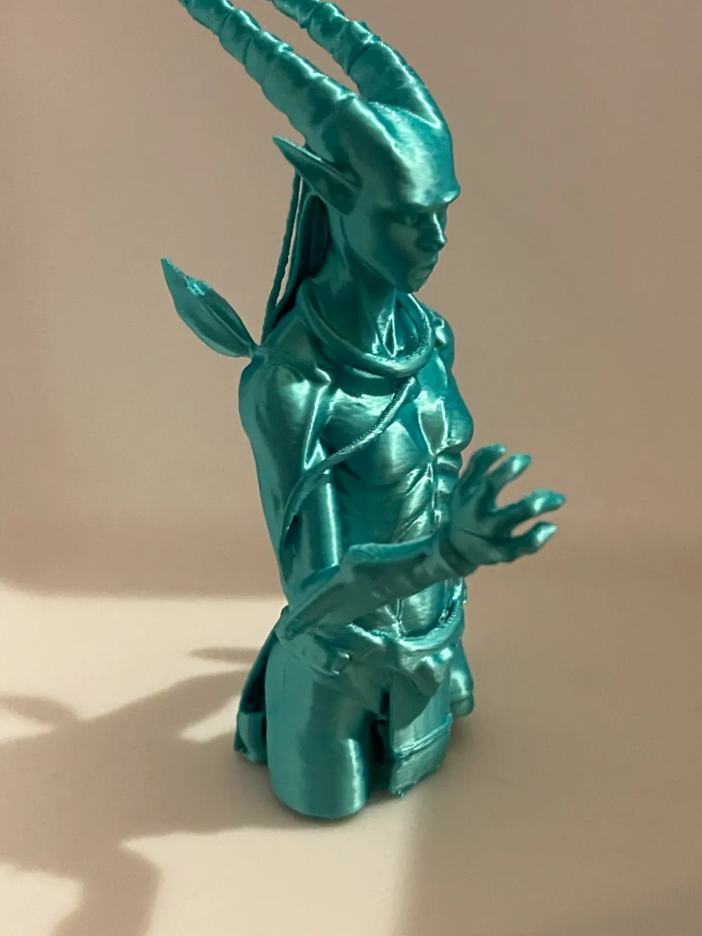Avatar Mystique: Elegant Horned Figurine by Neoflix3d MakerWorld ...