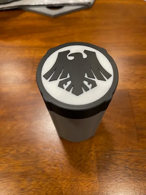 Raven Guard Dice cups w/ Oath of Moment Token - Free 3D Print Model ...
