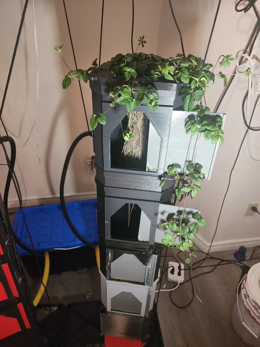 Mod Pot (Modular Aeroponics Grow System) - Free 3D Print Model - MakerWorld