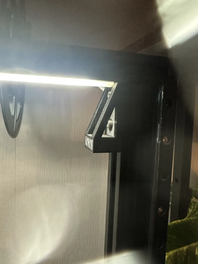 Top mounted X axis levelling blocks (ender3 series) by darylbateman23 ...