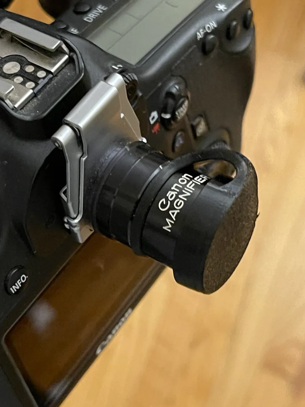 Canon Magnifier S Lens Cap (TPU PRINT) by Emoticon - MakerWorld