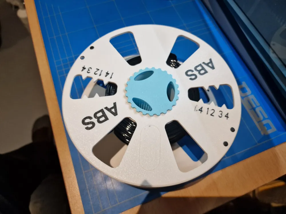 SWITCHBOT HUMIDITY SPOOL ADAPTER Remixed by mkersjes - MakerWorld