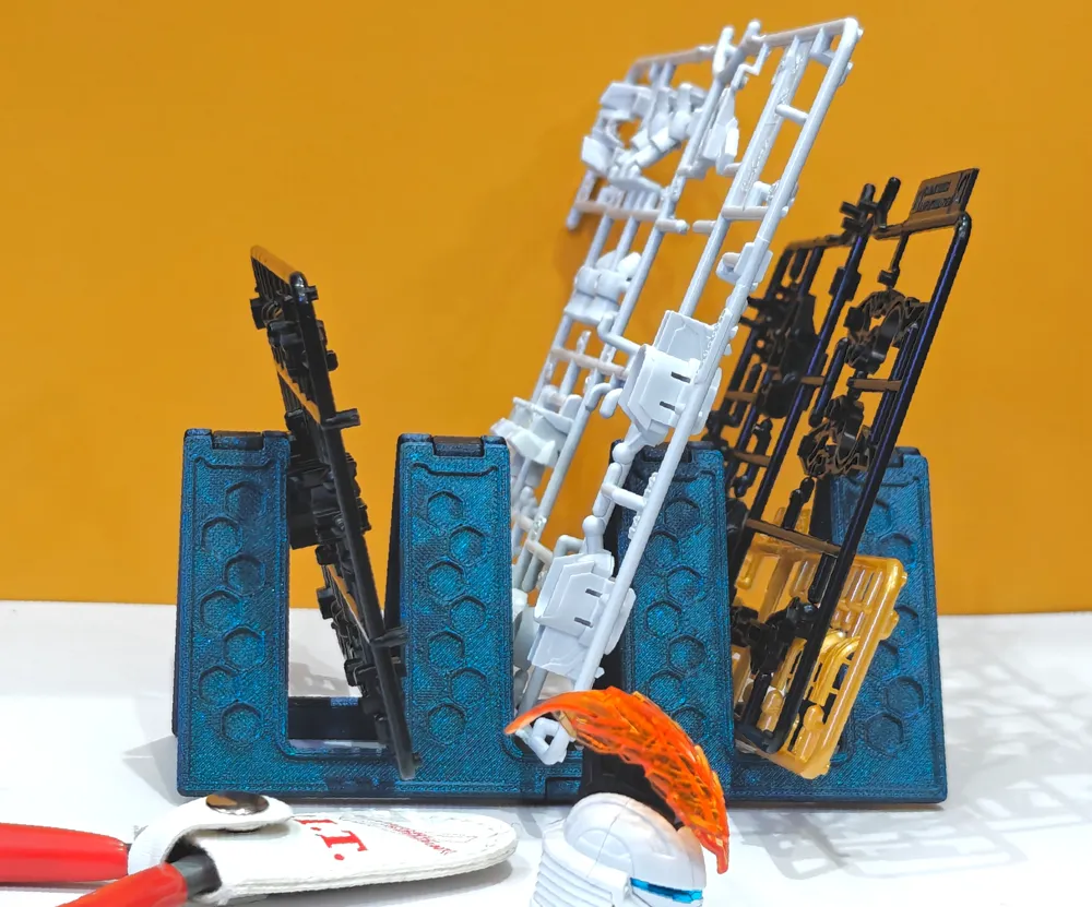 Gunpla Model Kit Runner Stand - Mini Version by UnchainedHobbies ...