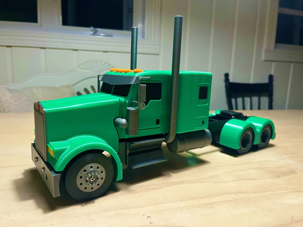 Kenworth W900 by LARRY MakerWorld: Download Free 3D Models