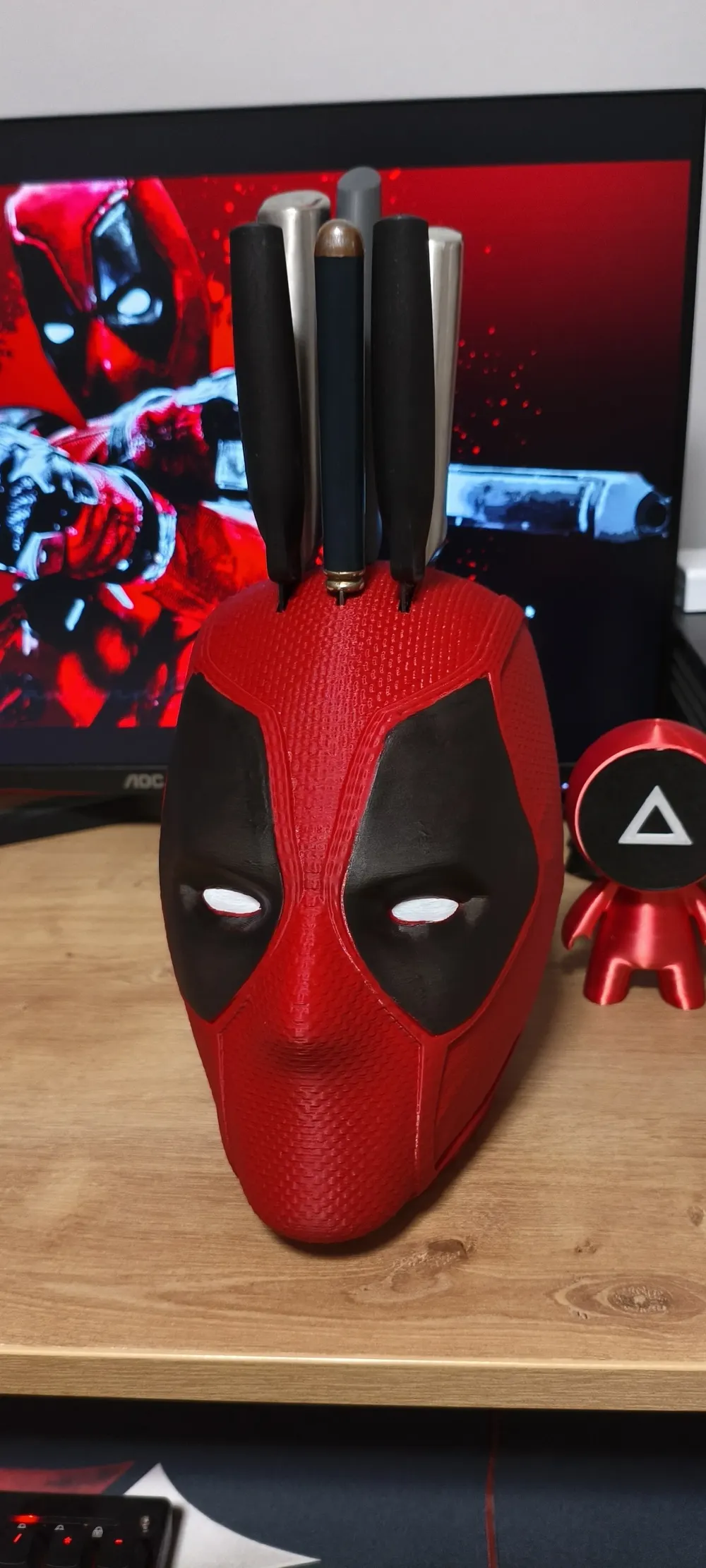 DEADPOOL KNIFE HOLDER by 3DXAV MakerWorld: Download Free 3D Models