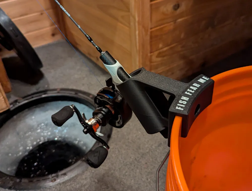 Ice Fishing Bucket Rod Holder - Locking Screw - Free 3D Print Model ...