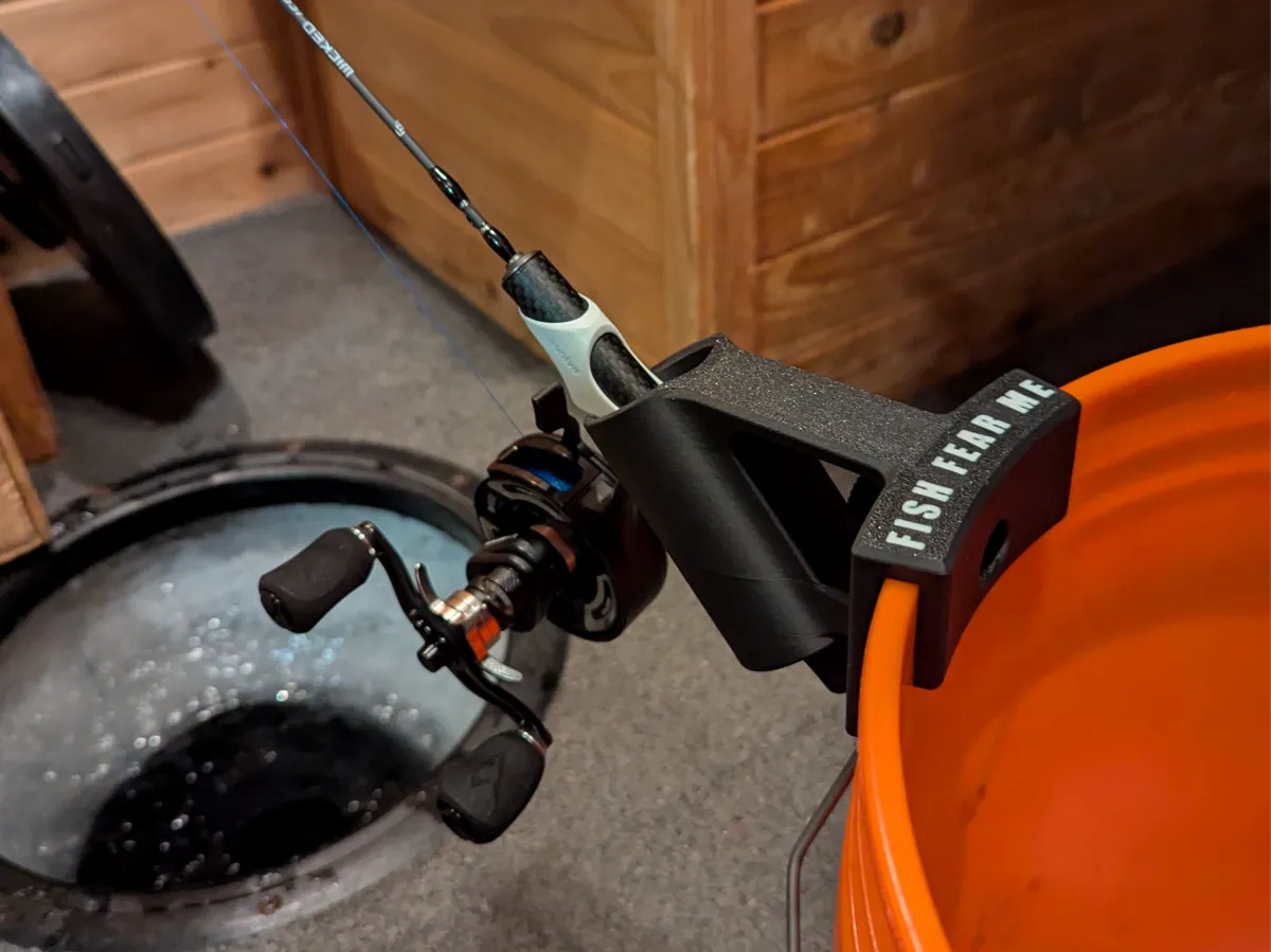 Ice Fishing Bucket Rod Holder - Locking Screw - Free 3D Print Model ...