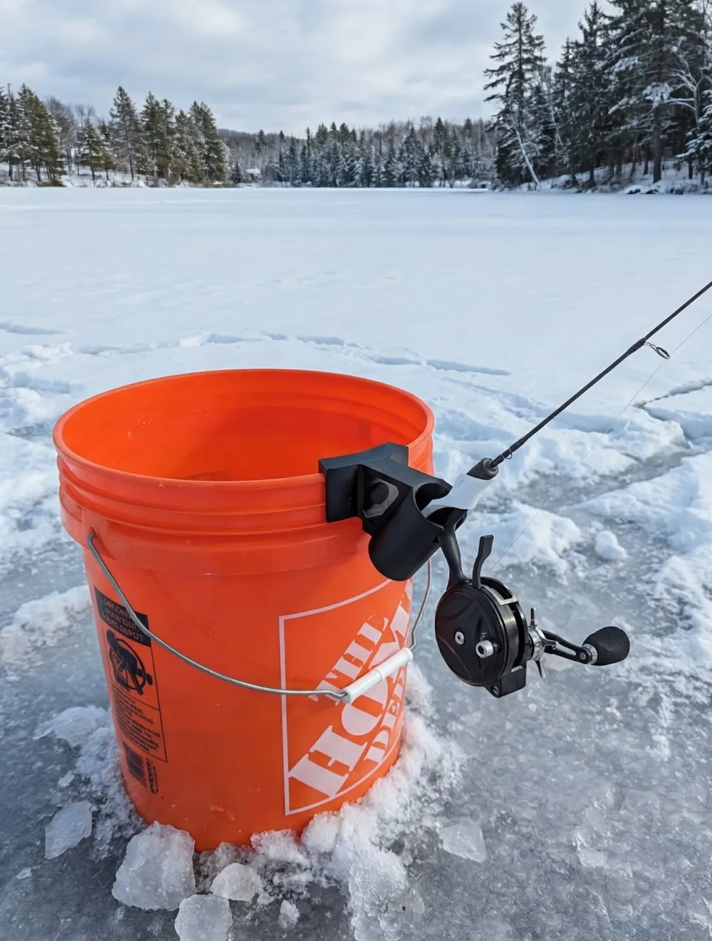 Ice Fishing Bucket Rod Holder - Locking Screw - Free 3D Print Model ...