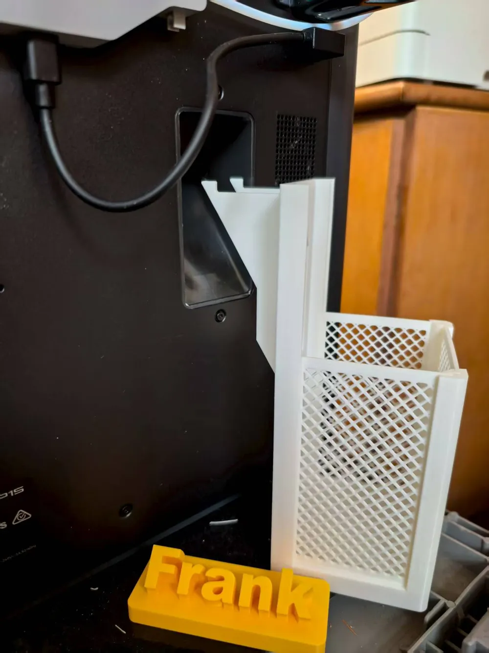 Bambu Lab P1 and X1 series printer exclusive filament catcher (Model ...