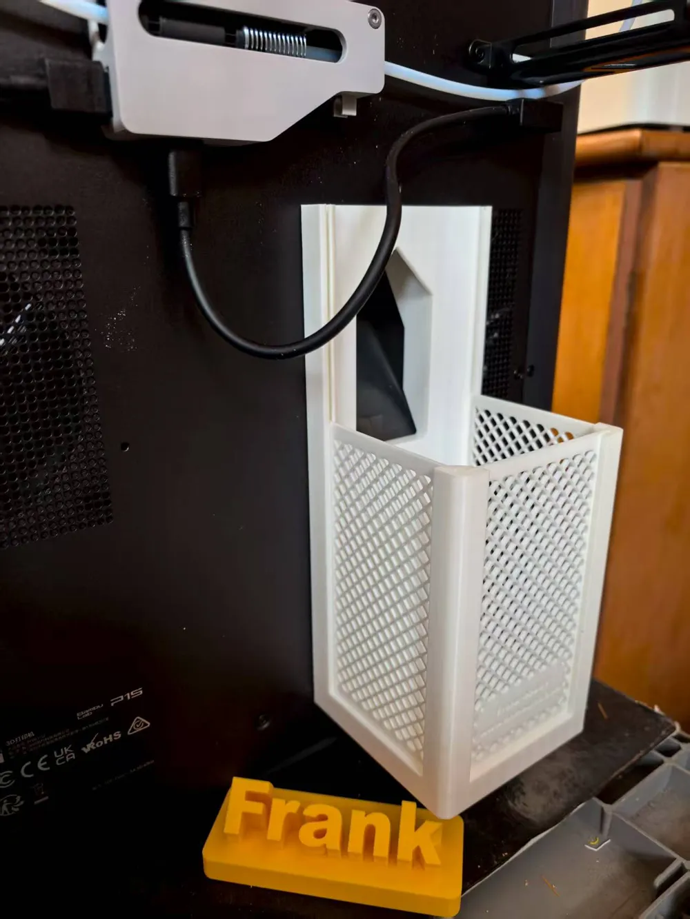 Bambu Lab P1 and X1 series printer exclusive filament catcher (Model ...