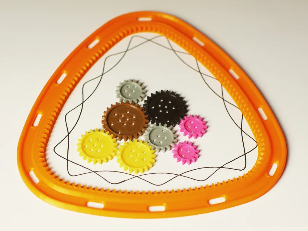 Triangular spiral pattern drawing tool by Valdis Torms MakerWorld ...