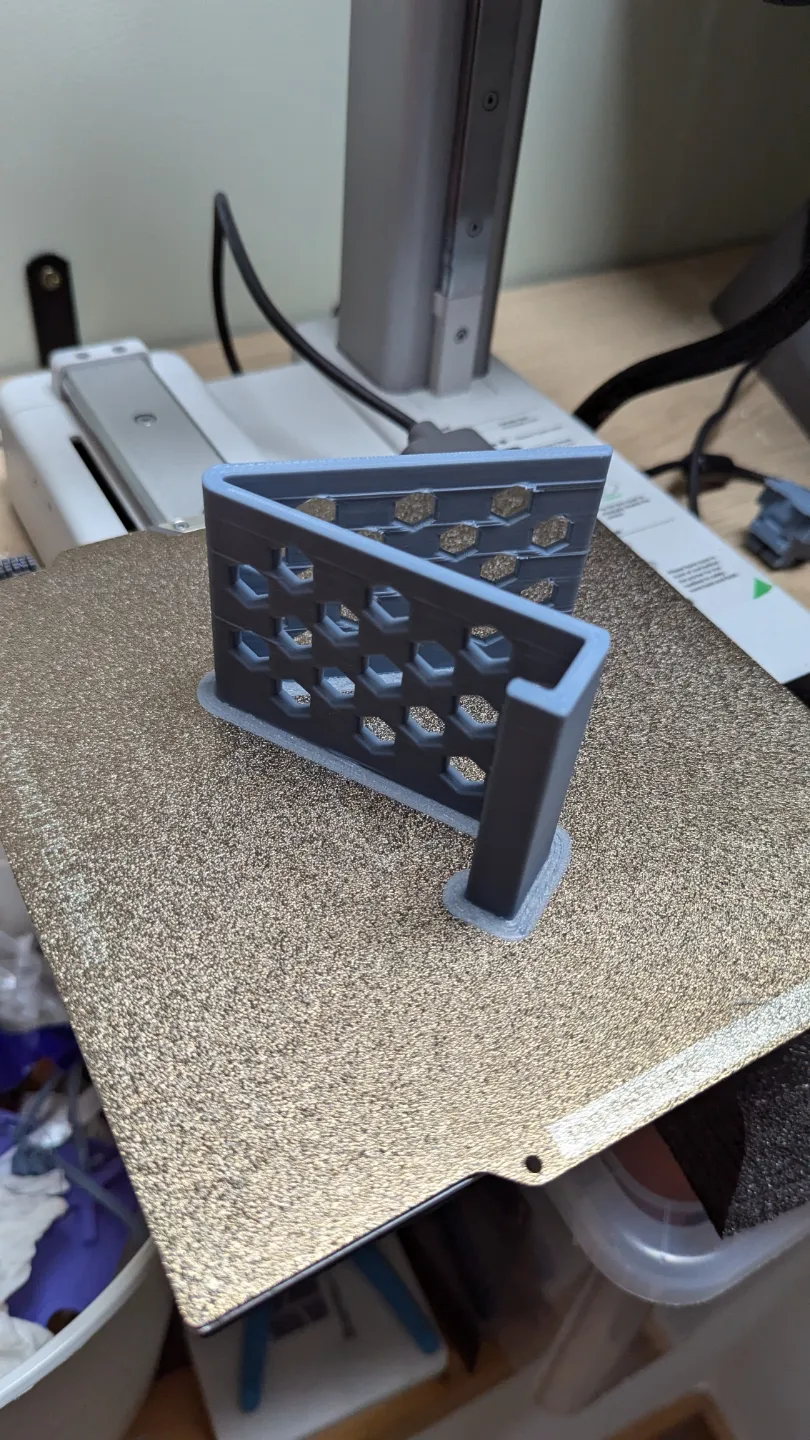 Phone / tablet / switch stand by Eoghan - MakerWorld