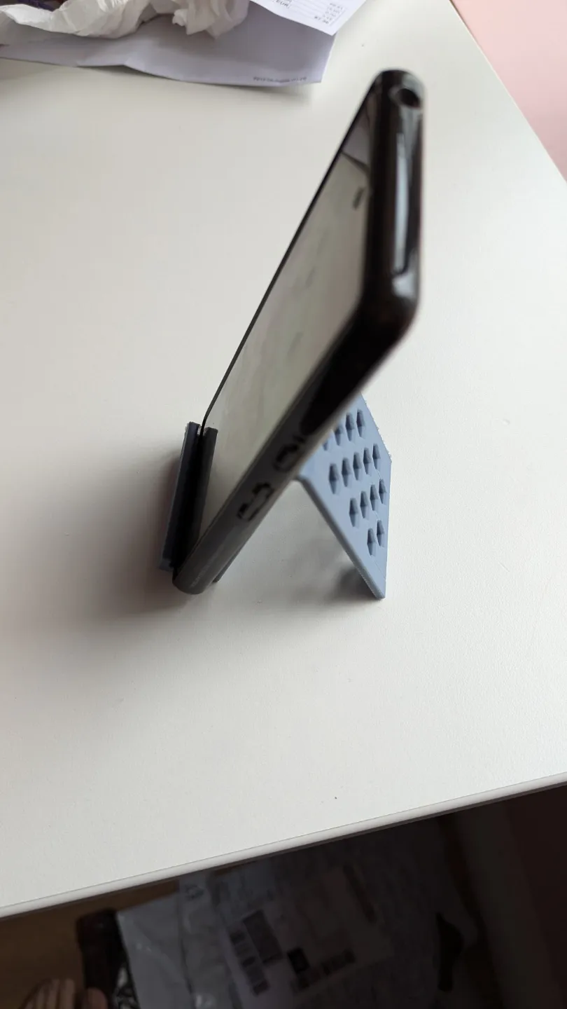 Phone / tablet / switch stand by Eoghan - MakerWorld