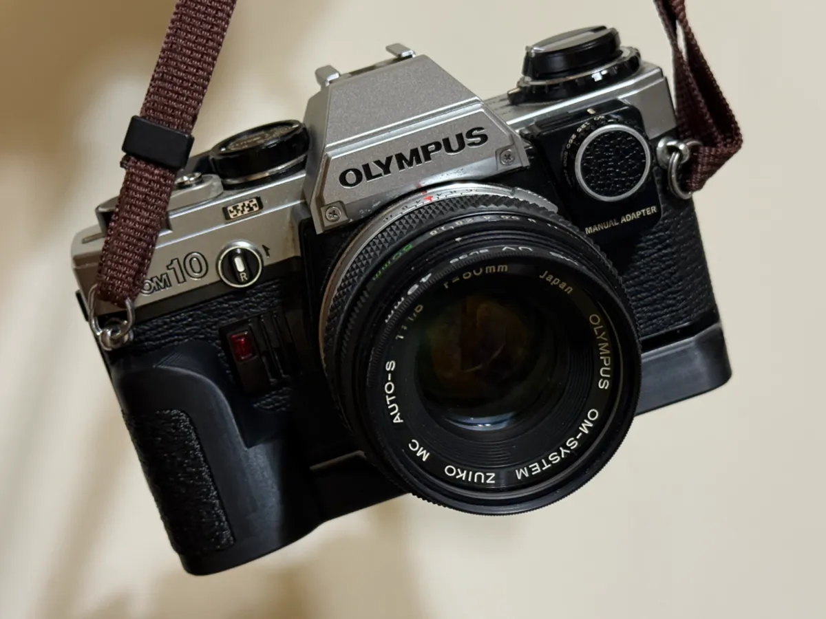 Olympus OM-10 Handle for Better Grip - Free 3D Print Model - MakerWorld
