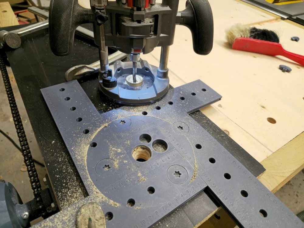 Modular Router Frame System by ChriZ MakerWorld: Download Free 3D Models