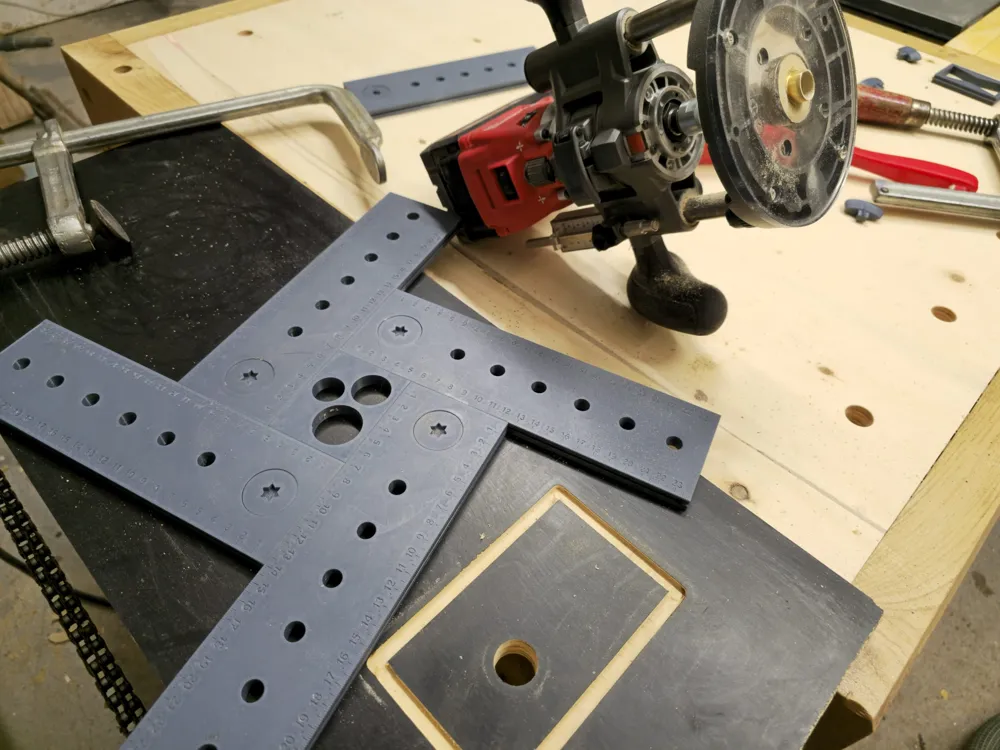 Modular Router Frame System by ChriZ MakerWorld: Download Free 3D Models