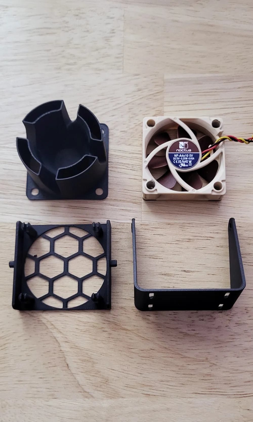 Mini Noctua Desk Fan for 40mm fans by TheFunk MakerWorld: Download Free ...