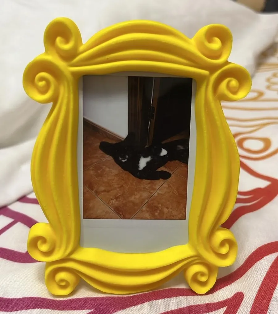 Friends frame for Instax mini photo with legs - Free 3D Print Model ...