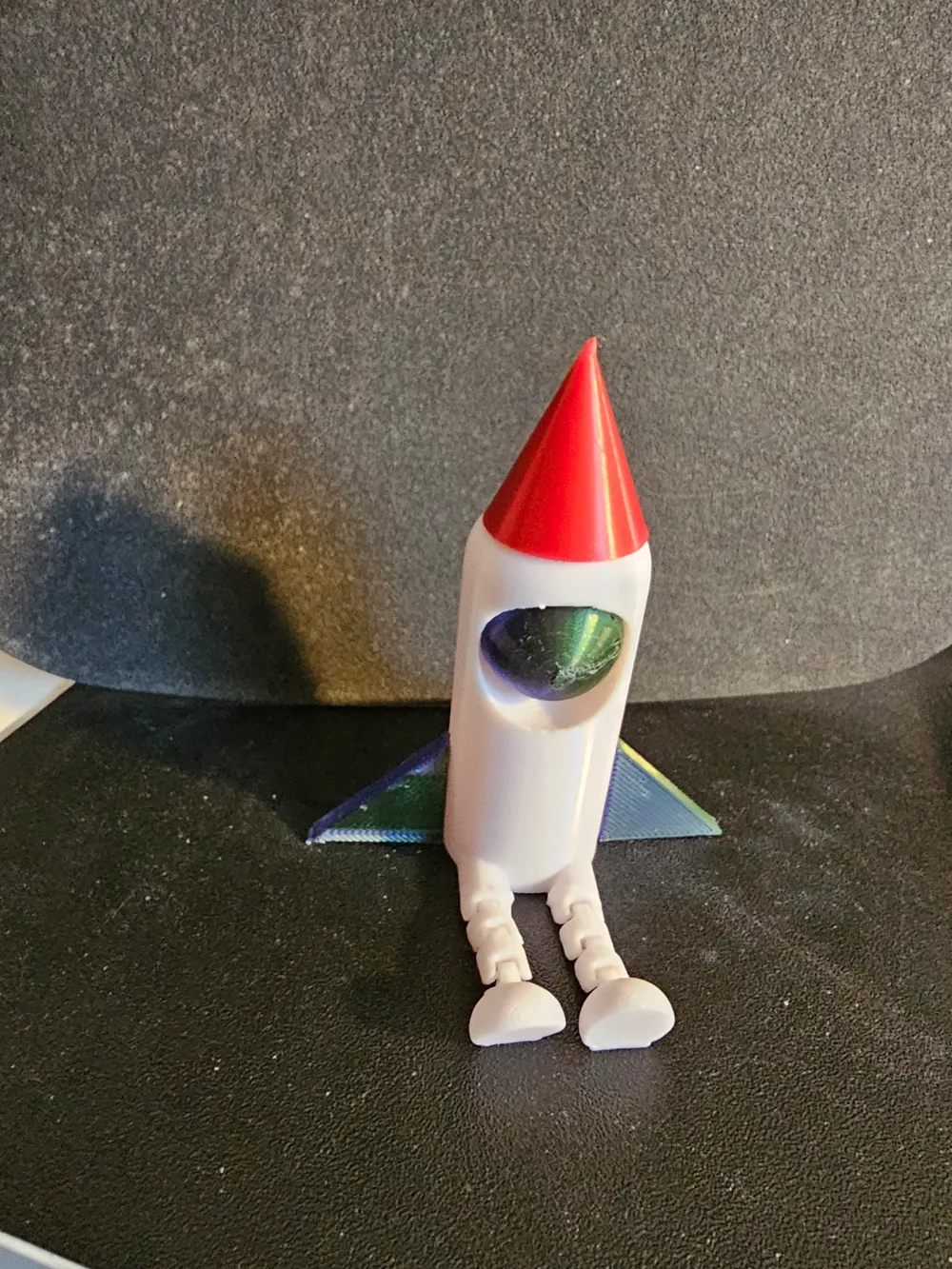 Rocket with Articulated Legs by bert8961 - MakerWorld