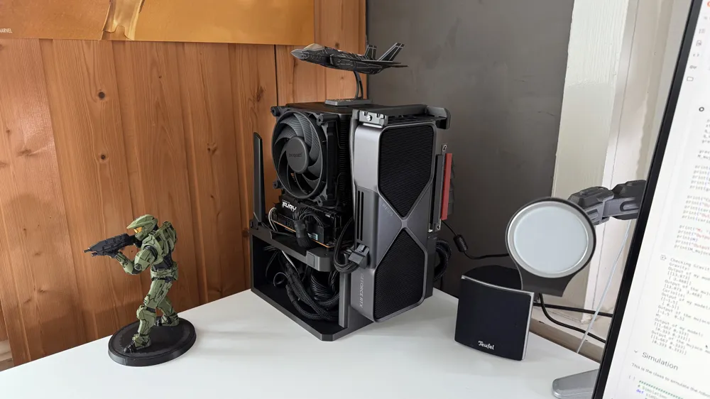 Custom Compact ITX Open Frame PC Case by Creater MakerWorld: Download ...