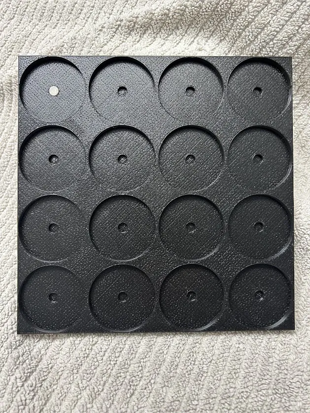 Dealer Poker Chip Holder - Free 3D Print Model - MakerWorld