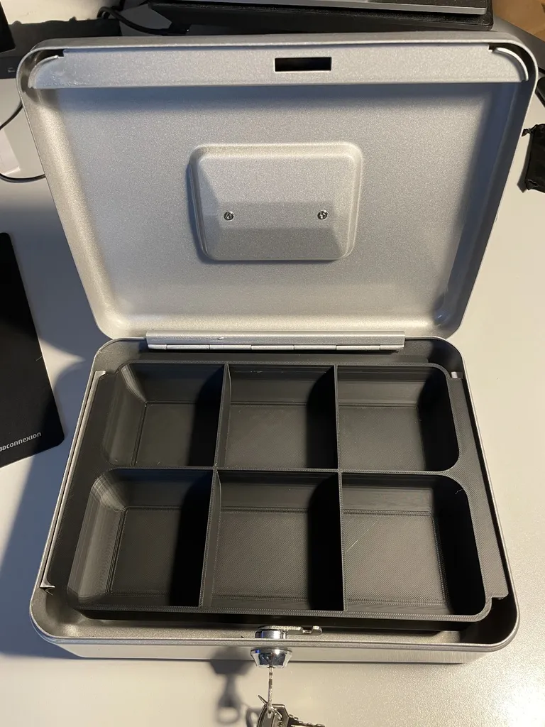 Cash box insert / Cash box tray by $FFF6 MakerWorld: Download Free 3D ...