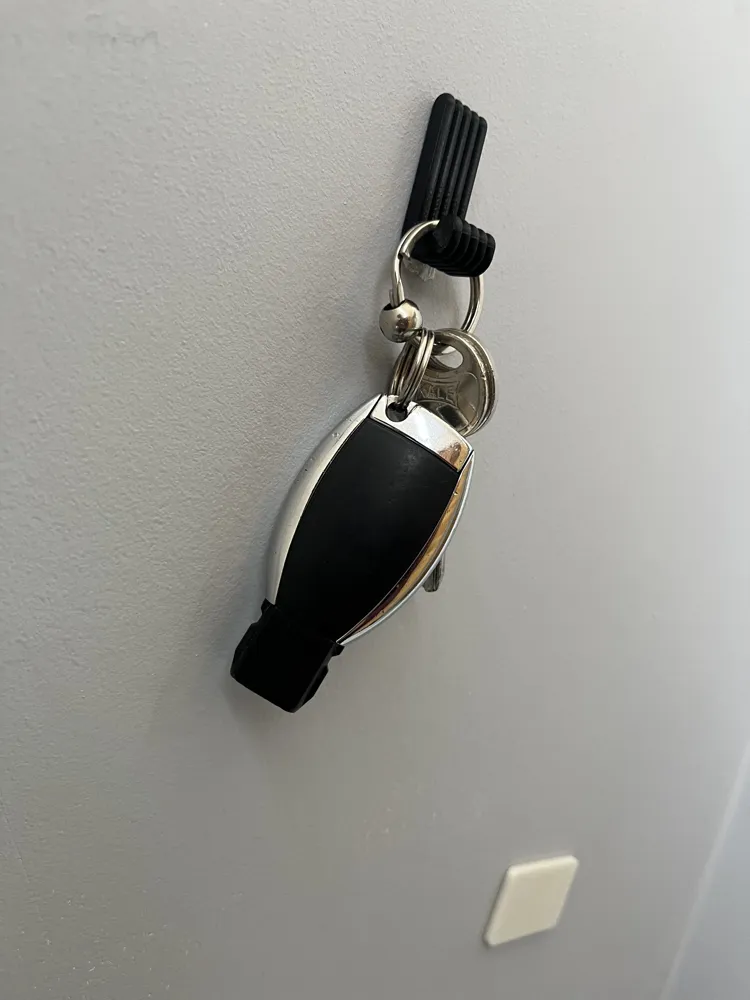 Modern Key Hook - Free 3D Print Model - MakerWorld