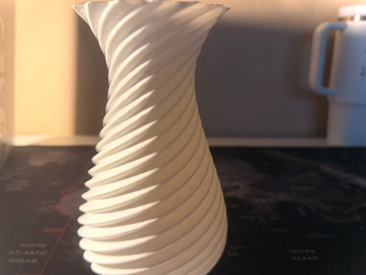 Modern Spiral Vase - Free 3D Print Model - MakerWorld