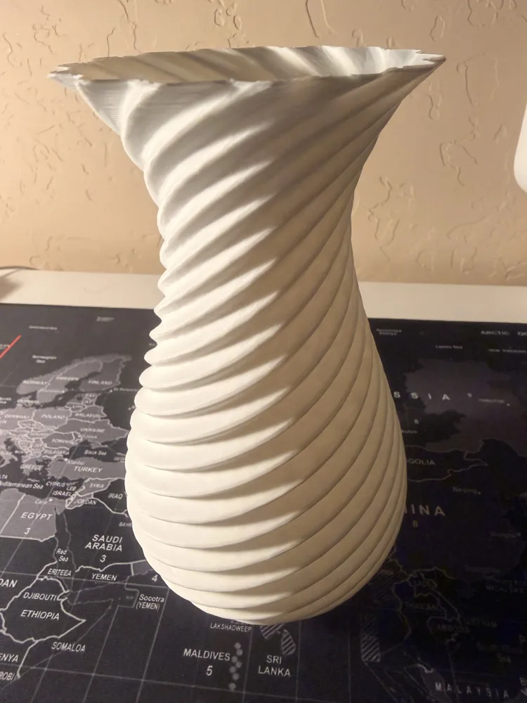 Modern Spiral Vase - Free 3D Print Model - MakerWorld