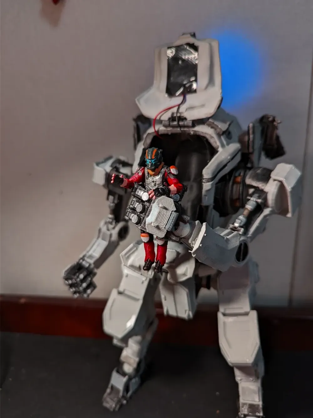 ttf2 Titanfall Apex Predator - Free 3D Print Model - MakerWorld