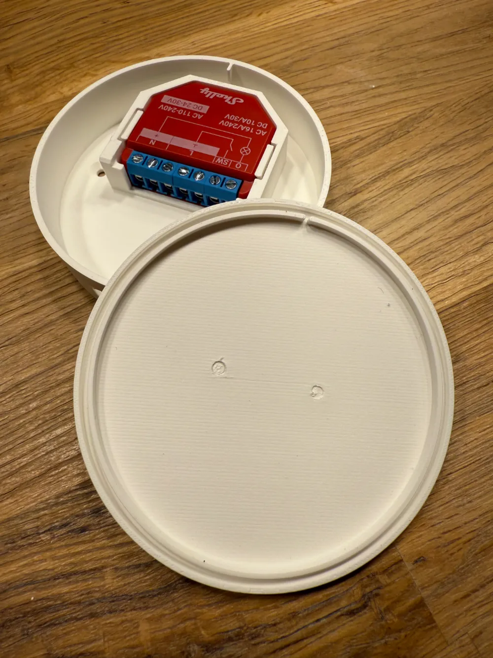 Shelly Plus distribution box with lid by manolo87 - MakerWorld