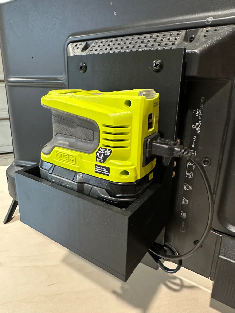 Ryobi 18v Battery / Inverter VESA Mount by Josh - MakerWorld