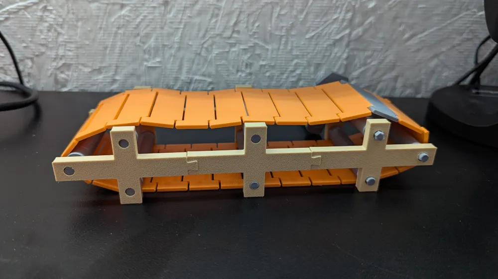 Simple Conveyor Belt With Hand Crank Desktop Size - Free 3D Print Model - MakerWorld