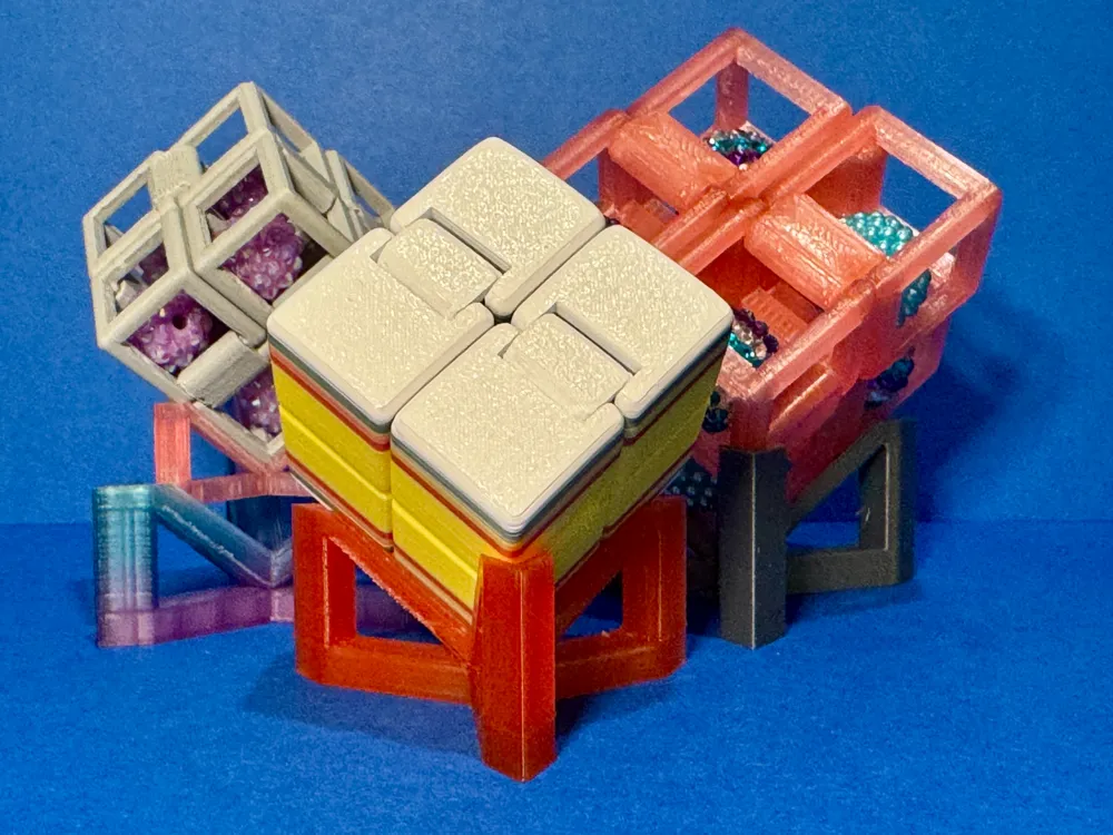 Infinity cube stand by Nocho MakerWorld: Download Free 3D Models