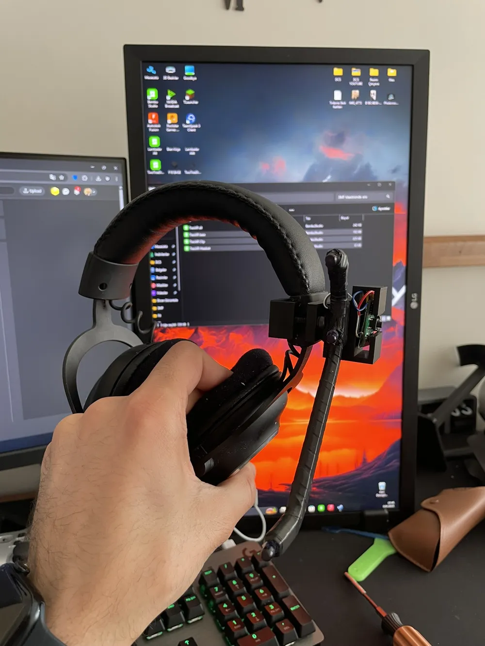 TrackIR & Headset Connector by Tykhe MakerWorld: Download Free 3D Models