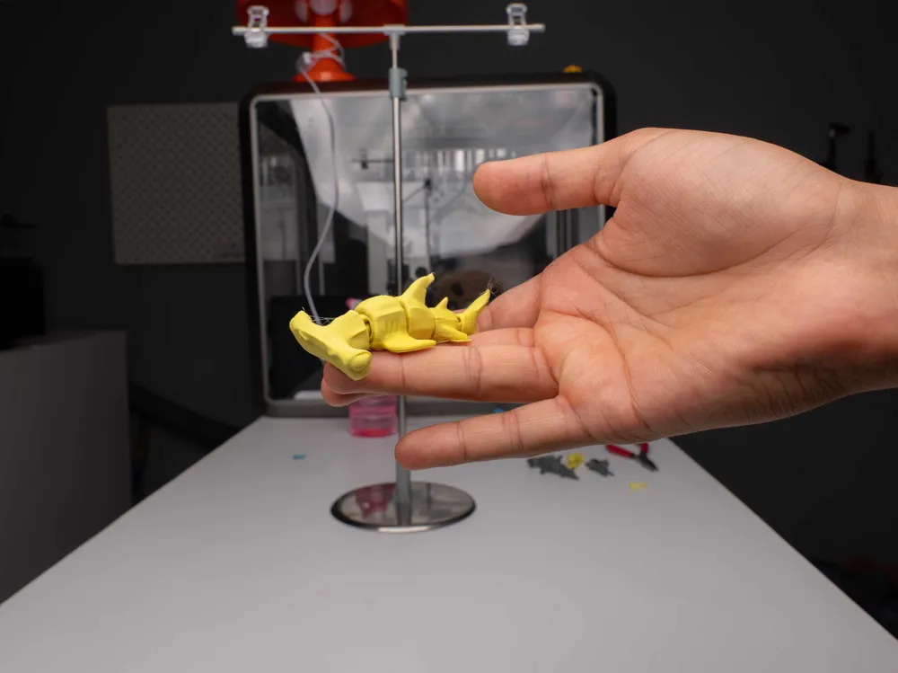 Flexi Hammerhead Shark - Free 3D Print Model - MakerWorld