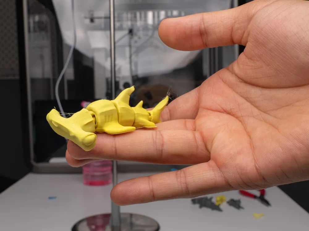 Flexi Hammerhead Shark - Free 3D Print Model - MakerWorld