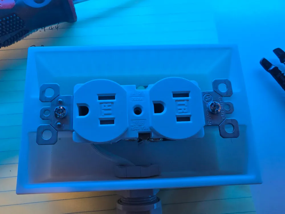 1 gang outlet box - Free 3D Print Model - MakerWorld