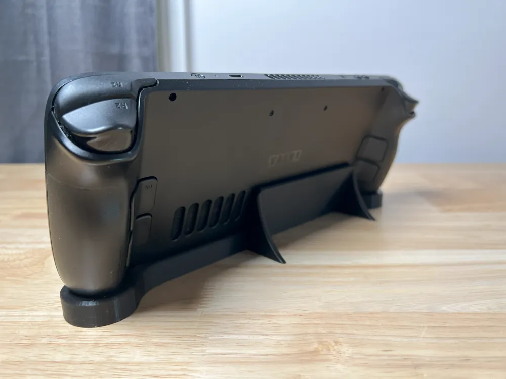 Steam Deck Stand with easy to seat groove 来自 Neebick - MakerWorld