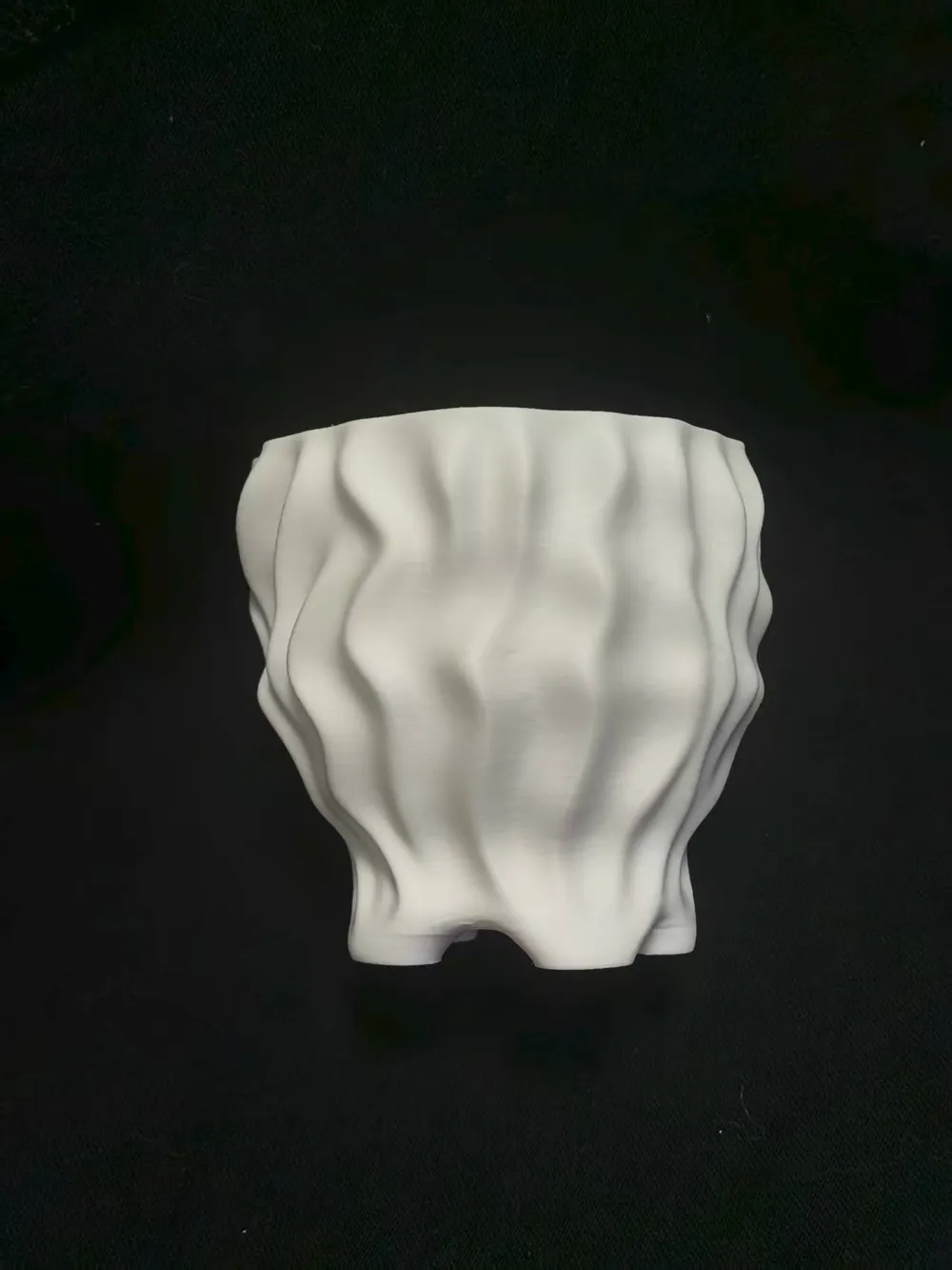 Alien Flower Pot 2 - Free 3D Print Model - MakerWorld